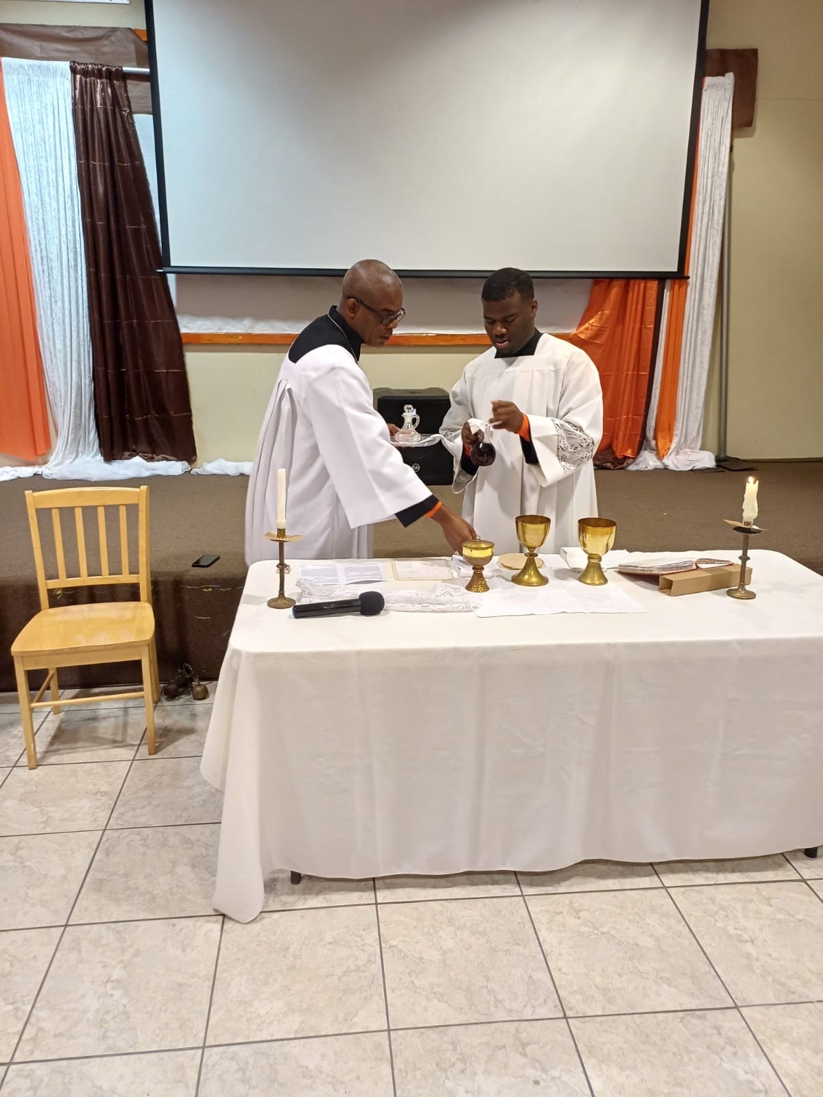 St. Ambrose Anglican Church – The Little Church with the Big Sting